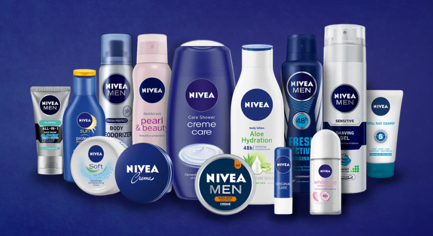 Top 7 Types Of Graphic Design With Examples [2024 Edition]